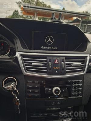 Pelēks Mercedes-Benz E 350 2010 Rīga, ar dzinēja tilpumu 3.00 L un nobraukumu 350 tūkst. km par 6100 €, foto 4 vietnē AUTOMOTO.COM.LV