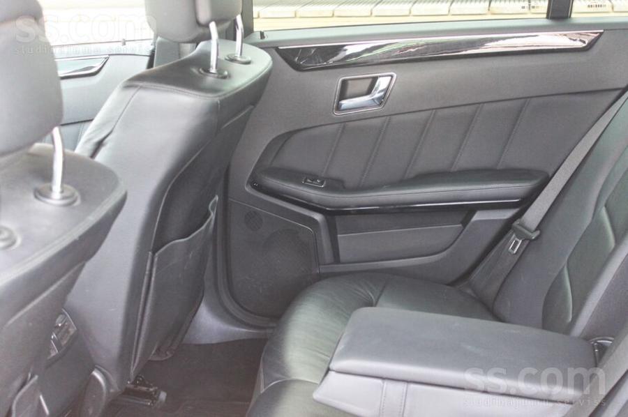 Pelēks Mercedes-Benz E 350 2010 Rīga, ar dzinēja tilpumu 3.00 L un nobraukumu 0 tūkst. km par 5950 €, foto 10 vietnē AUTOMOTO.COM.LV