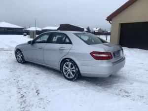 Pelēks Mercedes-Benz E 350 2011 Viļņa, ar dzinēja tilpumu 2.99 L un nobraukumu 277 tūkst. km par 7350 €, foto 3 vietnē AUTOMOTO.COM.LV