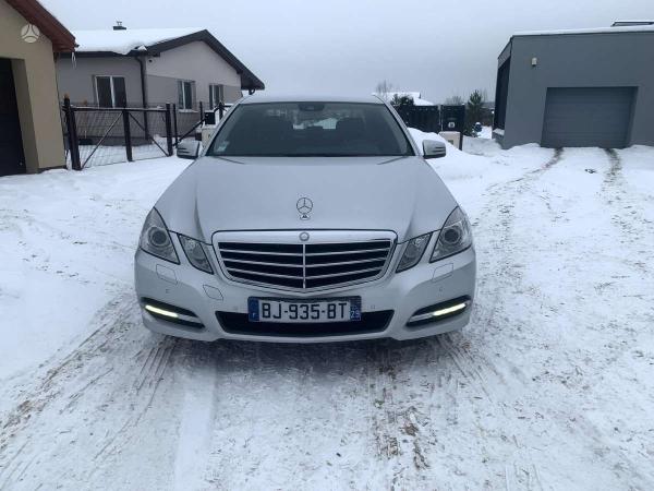 Pelēks Mercedes-Benz E 350 2011 Viļņa, ar dzinēja tilpumu 2.99 L un nobraukumu 277 tūkst. km par 7350 €, foto 7 vietnē AUTOMOTO.COM.LV