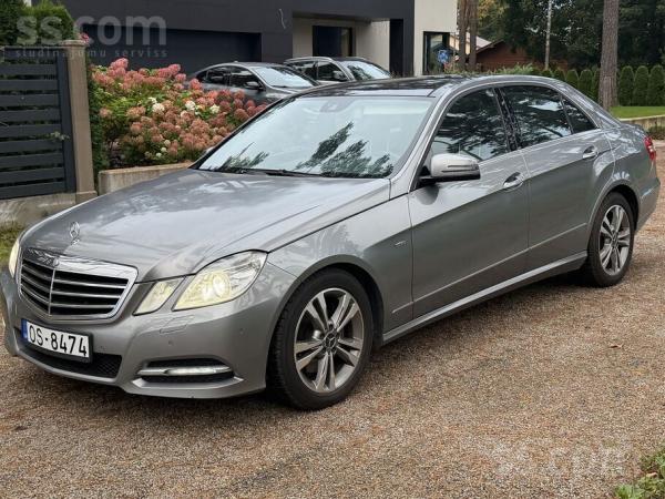 Pelēks Mercedes-Benz E 350 2011 Rīga, ar dzinēja tilpumu 3.00 L un nobraukumu 313 tūkst. km par 5955 €, foto 3 vietnē AUTOMOTO.COM.LV