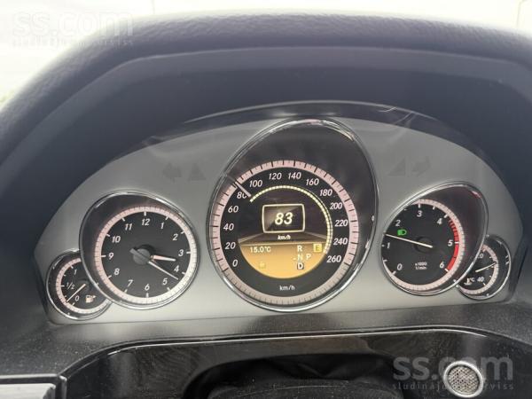 Pelēks Mercedes-Benz E 350 2011 Rīga, ar dzinēja tilpumu 3.00 L un nobraukumu 313 tūkst. km par 5955 €, foto 6 vietnē AUTOMOTO.COM.LV