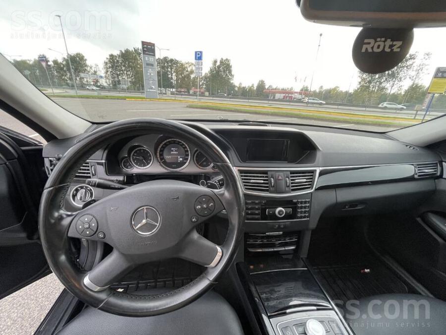 Grey Mercedes-Benz E 350 2011 in Riga, with an engine capacity of 3.00 L and mileage of 209 thousand km for 10800 €, photo 9 on AUTOMOTO.COM.LV