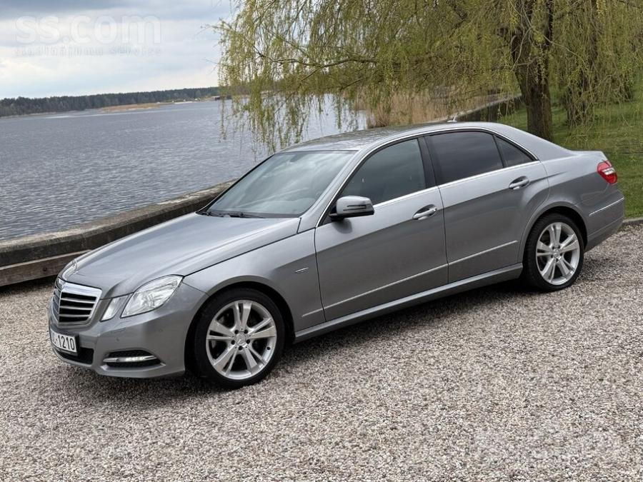 Pelēks Mercedes-Benz E 350 2012 Jūrmala, ar dzinēja tilpumu 3.00 L un nobraukumu 0 tūkst. km par 10550 €, foto 4 vietnē AUTOMOTO.COM.LV