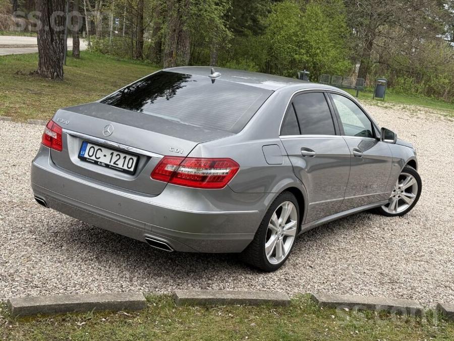 Pelēks Mercedes-Benz E 350 2012 Jūrmala, ar dzinēja tilpumu 3.00 L un nobraukumu 0 tūkst. km par 10550 €, foto 14 vietnē AUTOMOTO.COM.LV