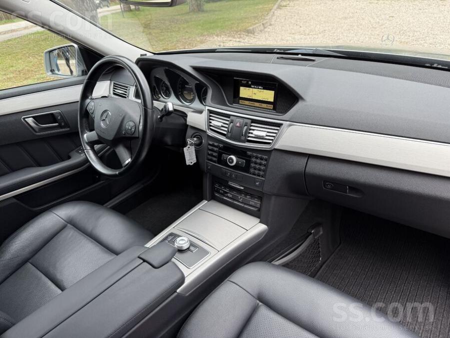 Pelēks Mercedes-Benz E 350 2012 Jūrmala, ar dzinēja tilpumu 3.00 L un nobraukumu 0 tūkst. km par 10550 €, foto 17 vietnē AUTOMOTO.COM.LV