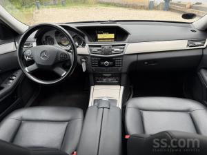 Pelēks Mercedes-Benz E 350 2012 Jūrmala, ar dzinēja tilpumu 3.00 L un nobraukumu 0 tūkst. km par 10550 €, foto 22 vietnē AUTOMOTO.COM.LV