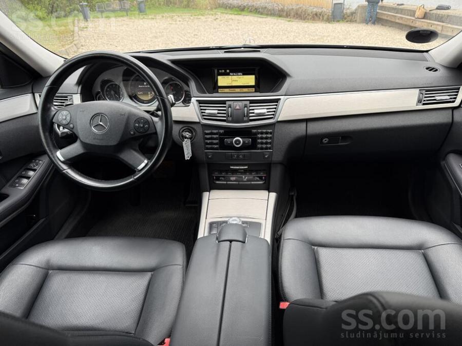 Pelēks Mercedes-Benz E 350 2012 Jūrmala, ar dzinēja tilpumu 3.00 L un nobraukumu 0 tūkst. km par 10550 €, foto 22 vietnē AUTOMOTO.COM.LV