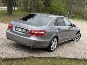 Серый Мерседес E 350 2012 в Рига, объемом двигателя 3.00 л и пробегом 190 тыс. км за 10950 €, фото 12 на AUTOMOTO.COM.LV