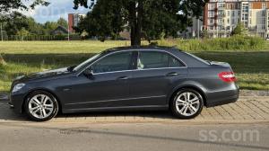 Grey Mercedes-Benz E 350 2012 in Riga, with an engine capacity of 3.00 L and mileage of 174 thousand km for 12800 €, photo 4 on AUTOMOTO.COM.LV