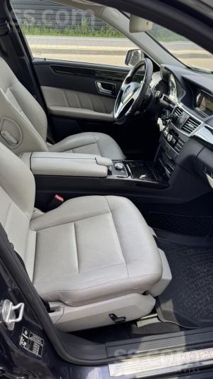 Grey Mercedes-Benz E 350 2012 in Riga, with an engine capacity of 3.00 L and mileage of 174 thousand km for 12800 €, photo 10 on AUTOMOTO.COM.LV