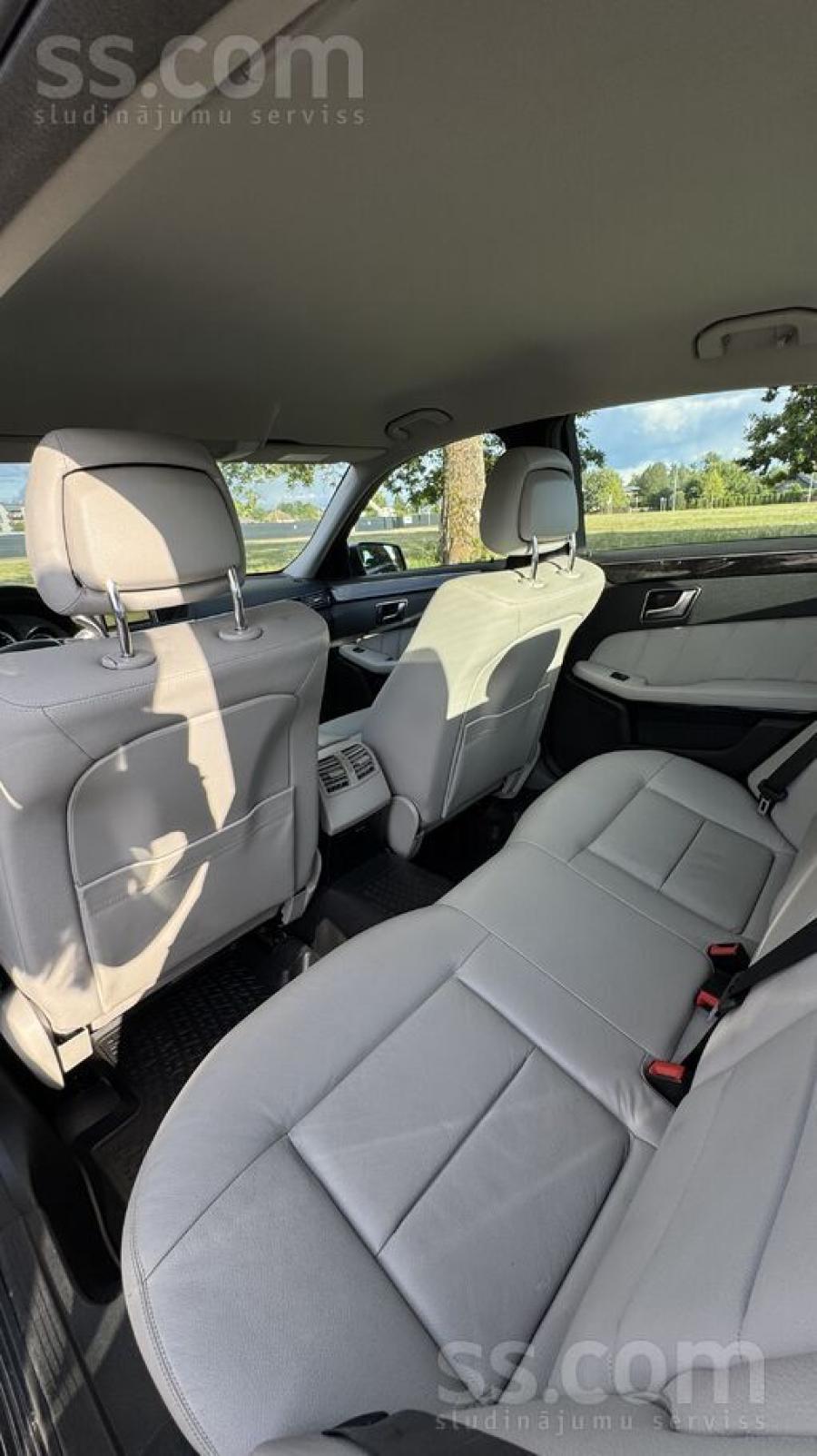 Grey Mercedes-Benz E 350 2012 in Riga, with an engine capacity of 3.00 L and mileage of 174 thousand km for 12800 €, photo 11 on AUTOMOTO.COM.LV