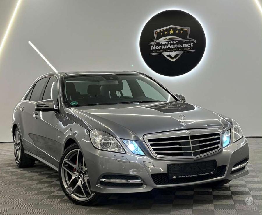 Pelēks Mercedes-Benz E 350 2012 Marijampole, ar dzinēja tilpumu 3.50 L un nobraukumu 270 tūkst. km par 10450 €, foto 1 vietnē AUTOMOTO.COM.LV