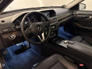 Pelēks Mercedes-Benz E 350 2012 Marijampole, ar dzinēja tilpumu 3.50 L un nobraukumu 270 tūkst. km par 10450 €, foto 3 vietnē AUTOMOTO.COM.LV