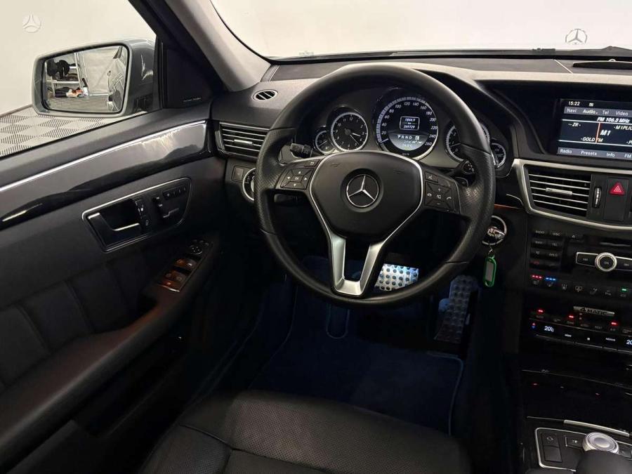 Pelēks Mercedes-Benz E 350 2012 Marijampole, ar dzinēja tilpumu 3.50 L un nobraukumu 270 tūkst. km par 10450 €, foto 7 vietnē AUTOMOTO.COM.LV