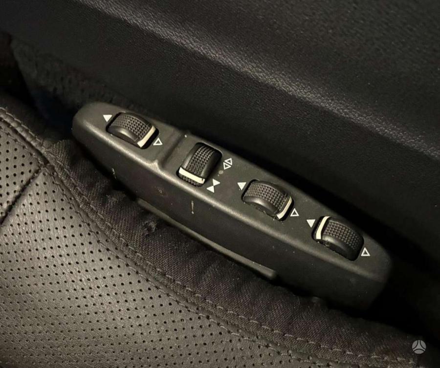 Pelēks Mercedes-Benz E 350 2012 Marijampole, ar dzinēja tilpumu 3.50 L un nobraukumu 270 tūkst. km par 10450 €, foto 14 vietnē AUTOMOTO.COM.LV