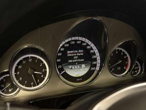 Pelēks Mercedes-Benz E 350 2012 Marijampole, ar dzinēja tilpumu 3.50 L un nobraukumu 270 tūkst. km par 10450 €, foto 23 vietnē AUTOMOTO.COM.LV
