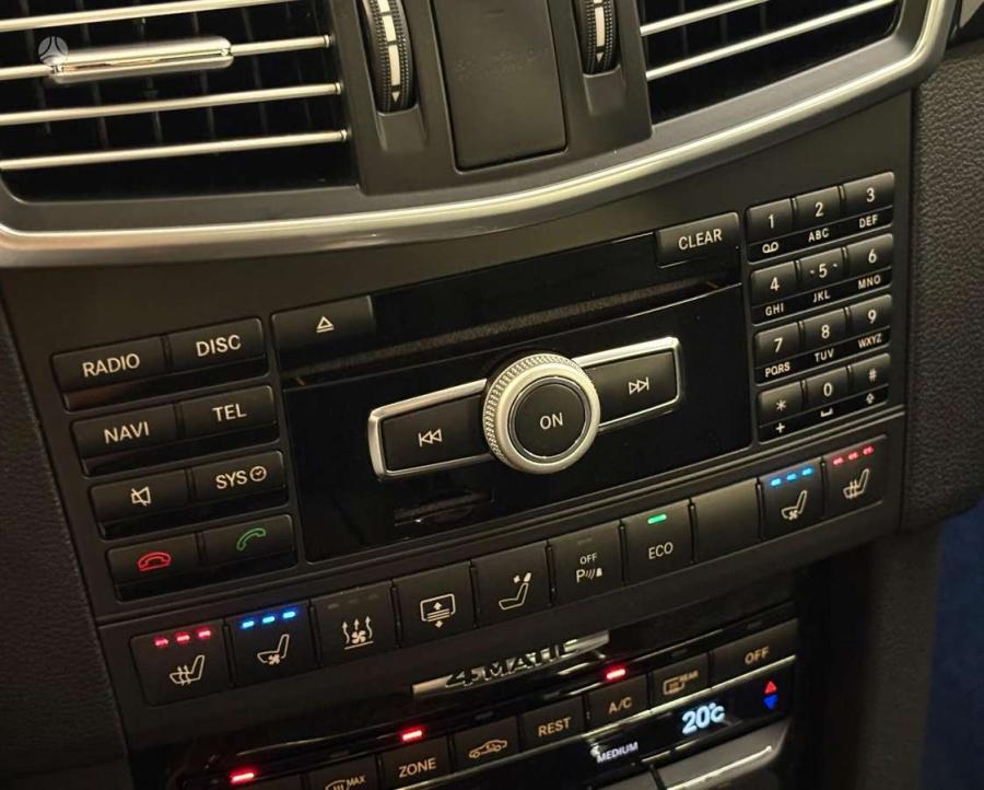 Pelēks Mercedes-Benz E 350 2012 Marijampole, ar dzinēja tilpumu 3.50 L un nobraukumu 270 tūkst. km par 10450 €, foto 24 vietnē AUTOMOTO.COM.LV