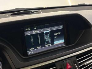 Pelēks Mercedes-Benz E 350 2012 Marijampole, ar dzinēja tilpumu 3.50 L un nobraukumu 270 tūkst. km par 10450 €, foto 31 vietnē AUTOMOTO.COM.LV