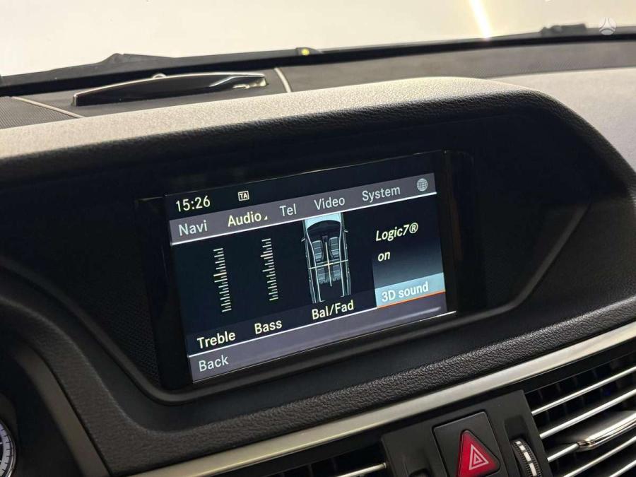 Pelēks Mercedes-Benz E 350 2012 Marijampole, ar dzinēja tilpumu 3.50 L un nobraukumu 270 tūkst. km par 10450 €, foto 31 vietnē AUTOMOTO.COM.LV