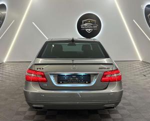 Pelēks Mercedes-Benz E 350 2012 Marijampole, ar dzinēja tilpumu 3.50 L un nobraukumu 270 tūkst. km par 10450 €, foto 36 vietnē AUTOMOTO.COM.LV