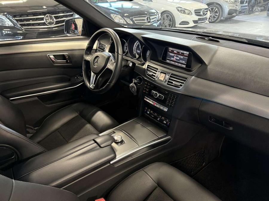 Grey Mercedes-Benz E 350 2013 in Marijampole, with an engine capacity of 2.99 L and mileage of 287 thousand km for 12300 €, photo 28 on AUTOMOTO.COM.LV