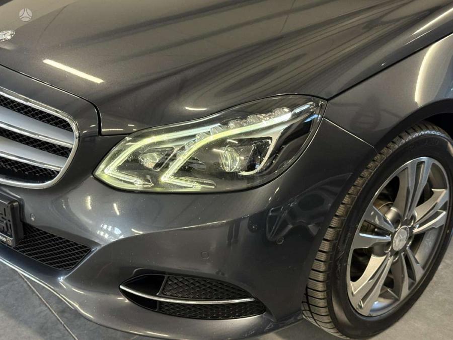 Grey Mercedes-Benz E 350 2013 in Marijampole, with an engine capacity of 2.99 L and mileage of 287 thousand km for 12300 €, photo 29 on AUTOMOTO.COM.LV