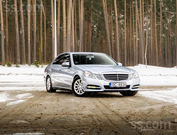 Pelēks Mercedes-Benz E 350 2013 Rīga, ar dzinēja tilpumu 3.00 L un nobraukumu 302 tūkst. km par 9192 €, foto 2 vietnē AUTOMOTO.COM.LV