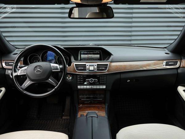 Grey Mercedes-Benz E 350 2013 in Vilnius, with an engine capacity of 2.99 L and mileage of 267 thousand km for 11900 €, photo 9 on AUTOMOTO.COM.LV
