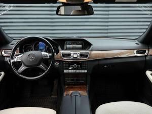Grey Mercedes-Benz E 350 2013 in Vilnius, with an engine capacity of 2.99 L and mileage of 267 thousand km for 11900 €, photo 10 on AUTOMOTO.COM.LV