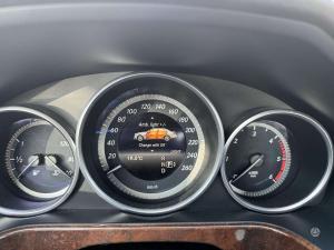 Grey Mercedes-Benz E 350 2013 in Vilnius, with an engine capacity of 2.99 L and mileage of 267 thousand km for 11900 €, photo 16 on AUTOMOTO.COM.LV