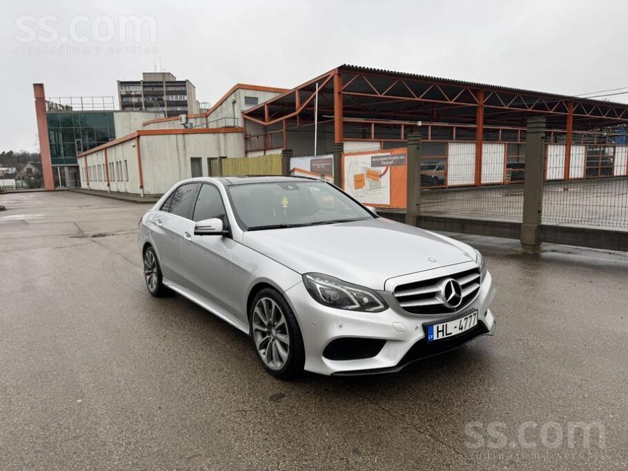 Grey Mercedes-Benz E 350 2014 in Daugavpils, with an engine capacity of 3.00 L and mileage of 368 thousand km for 12500 €, photo 4 on AUTOMOTO.COM.LV