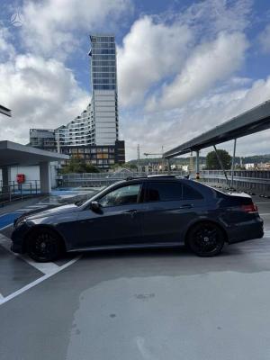 Grey Mercedes-Benz E 350 2014 in Vilnius, with an engine capacity of 2.99 L and mileage of 228 thousand km for 12999 €, photo 3 on AUTOMOTO.COM.LV