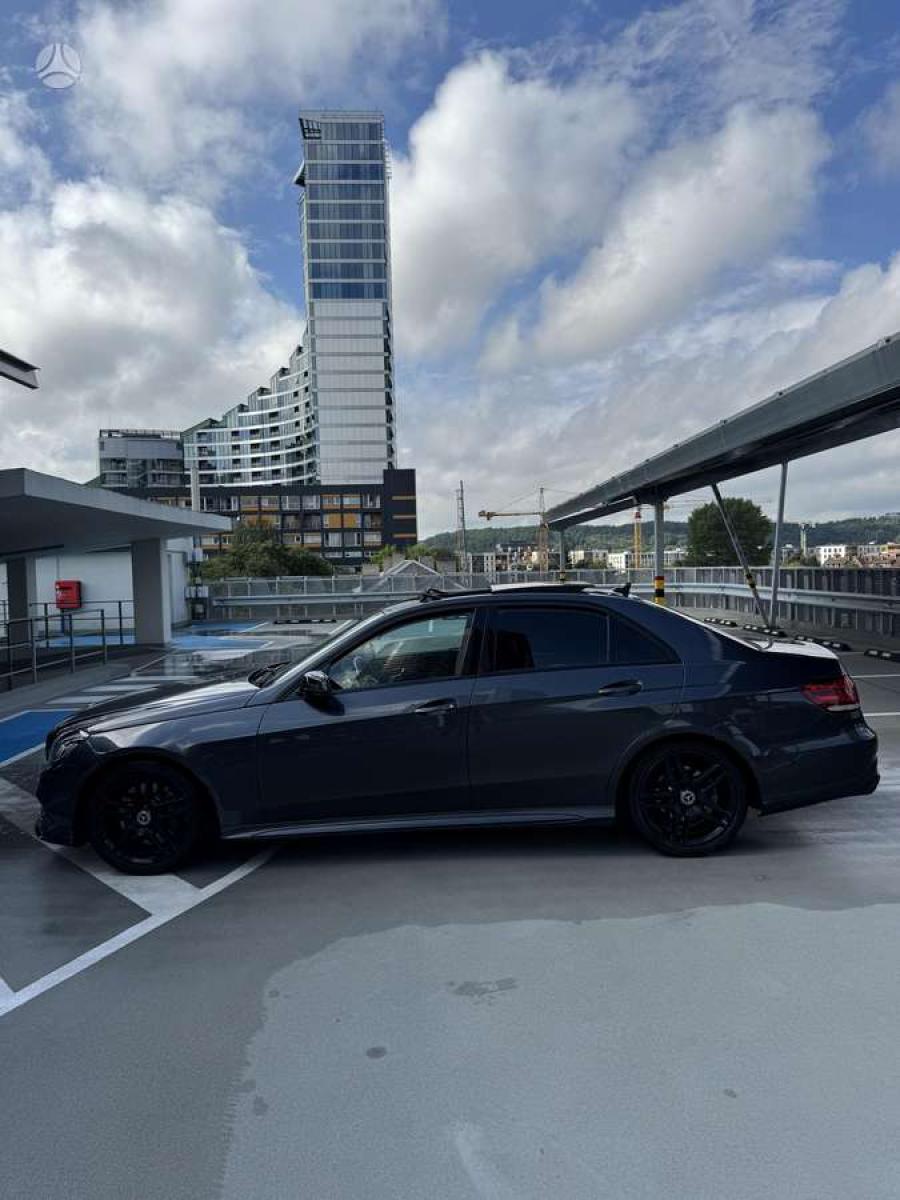 Grey Mercedes-Benz E 350 2014 in Vilnius, with an engine capacity of 2.99 L and mileage of 228 thousand km for 12999 €, photo 3 on AUTOMOTO.COM.LV