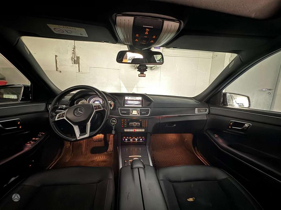 Grey Mercedes-Benz E 350 2014 in Vilnius, with an engine capacity of 2.99 L and mileage of 228 thousand km for 12999 €, photo 10 on AUTOMOTO.COM.LV