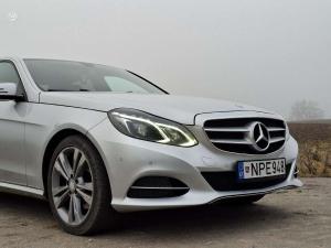 Pelēks Mercedes-Benz E 350 2015 Viļņa, ar dzinēja tilpumu 3.00 L un nobraukumu 239 tūkst. km par 11900 €, foto 8 vietnē AUTOMOTO.COM.LV