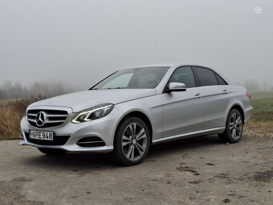 Pelēks Mercedes-Benz E 350 2015 Viļņa, ar dzinēja tilpumu 3.00 L un nobraukumu 239 tūkst. km par 11900 €, foto 12 vietnē AUTOMOTO.COM.LV