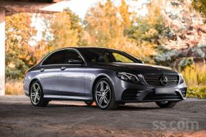 Pelēks Mercedes-Benz E 350 2016 Jelgava, ar dzinēja tilpumu 3.00 L un nobraukumu 117 tūkst. km par 30000 €, foto  vietnē AUTOMOTO.COM.LV