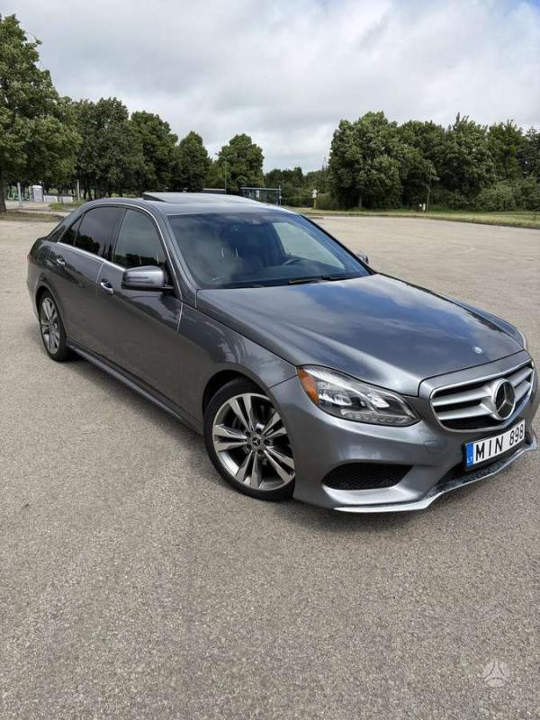 Grey Mercedes-Benz E 350 2016 in Klaipeda, with an engine capacity of 3.50 L and mileage of 229 thousand km for 13800 €, photo 1 on AUTOMOTO.COM.LV
