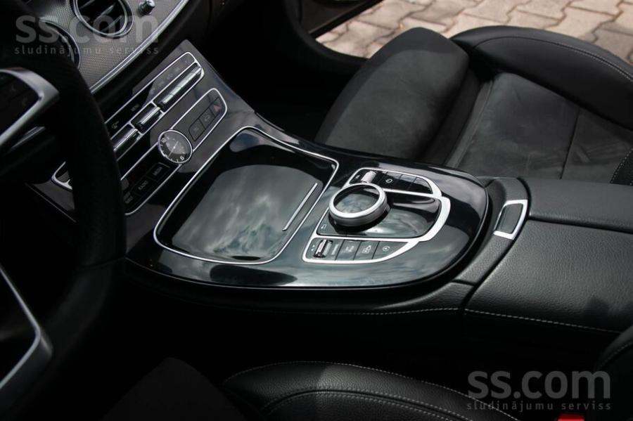 Pelēks Mercedes-Benz E 350 2016 Tukums, ar dzinēja tilpumu 3.00 L un nobraukumu 158 tūkst. km par 21990 €, foto 18 vietnē AUTOMOTO.COM.LV
