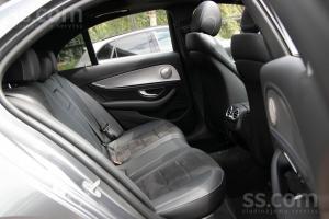 Pelēks Mercedes-Benz E 350 2016 Tukums, ar dzinēja tilpumu 3.00 L un nobraukumu 158 tūkst. km par 21990 €, foto 19 vietnē AUTOMOTO.COM.LV
