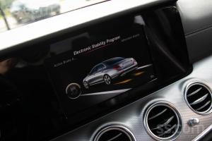 Pelēks Mercedes-Benz E 350 2016 Tukums, ar dzinēja tilpumu 3.00 L un nobraukumu 158 tūkst. km par 21990 €, foto 21 vietnē AUTOMOTO.COM.LV
