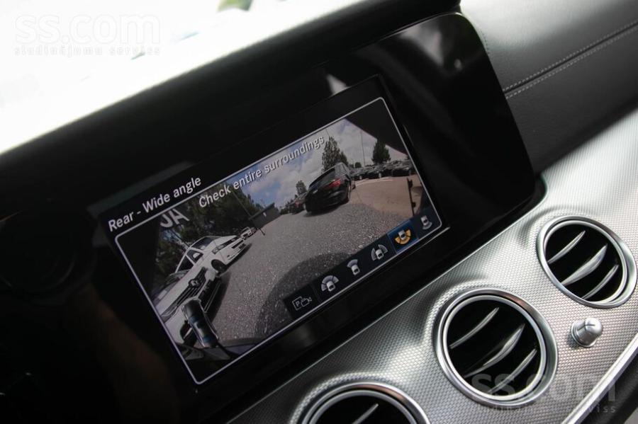 Pelēks Mercedes-Benz E 350 2016 Tukums, ar dzinēja tilpumu 3.00 L un nobraukumu 158 tūkst. km par 21990 €, foto 24 vietnē AUTOMOTO.COM.LV