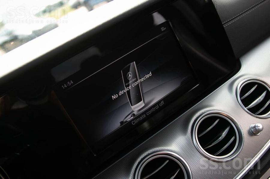 Pelēks Mercedes-Benz E 350 2016 Tukums, ar dzinēja tilpumu 3.00 L un nobraukumu 158 tūkst. km par 21990 €, foto 33 vietnē AUTOMOTO.COM.LV