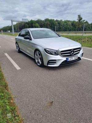 Pelēks Mercedes-Benz E 350 2016 Kauņa, ar dzinēja tilpumu 2.99 L un nobraukumu 222 tūkst. km par 21300 €, foto  vietnē AUTOMOTO.COM.LV