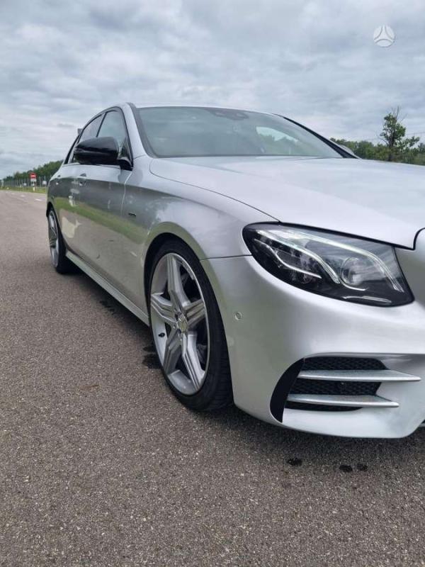 Grey Mercedes-Benz E 350 2016 in Kaunas, with an engine capacity of 2.99 L and mileage of 222 thousand km for 21300 €, photo 4 on AUTOMOTO.COM.LV
