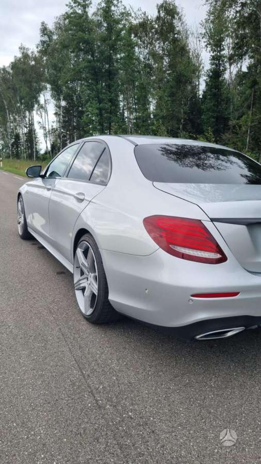 Pelēks Mercedes-Benz E 350 2016 Kauņa, ar dzinēja tilpumu 2.99 L un nobraukumu 222 tūkst. km par 21300 €, foto 6 vietnē AUTOMOTO.COM.LV