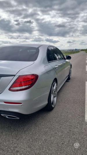 Pelēks Mercedes-Benz E 350 2016 Kauņa, ar dzinēja tilpumu 2.99 L un nobraukumu 222 tūkst. km par 21300 €, foto 7 vietnē AUTOMOTO.COM.LV