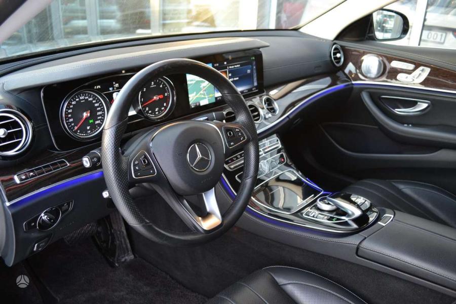 Grey Mercedes-Benz E 350 2017 in Vilnius, with an engine capacity of 2.99 L and mileage of 196 thousand km for 23000 €, photo 11 on AUTOMOTO.COM.LV