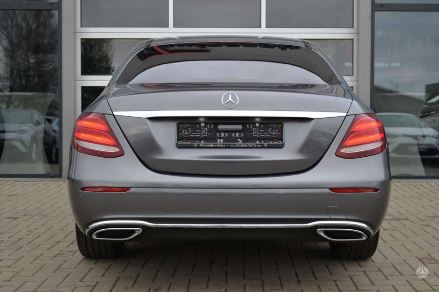 Grey Mercedes-Benz E 350 2017 in Vilnius, with an engine capacity of 2.99 L and mileage of 196 thousand km for 23000 €, photo 34 on AUTOMOTO.COM.LV